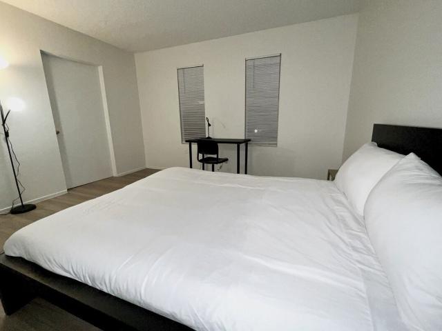 4650 Koval Lane 14 3 Bedroom Apartment for Rent at 4650 Koval Ln, Paradise, NV 89109 The Strip