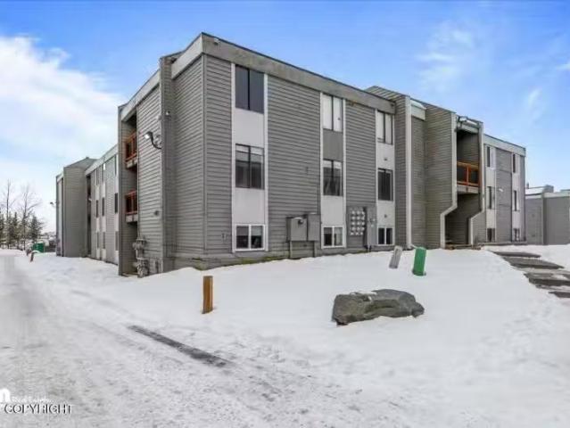 4650 REKA DR APT F9, ANCHORAGE, AK 99508 Condo/Townhome For Sa.