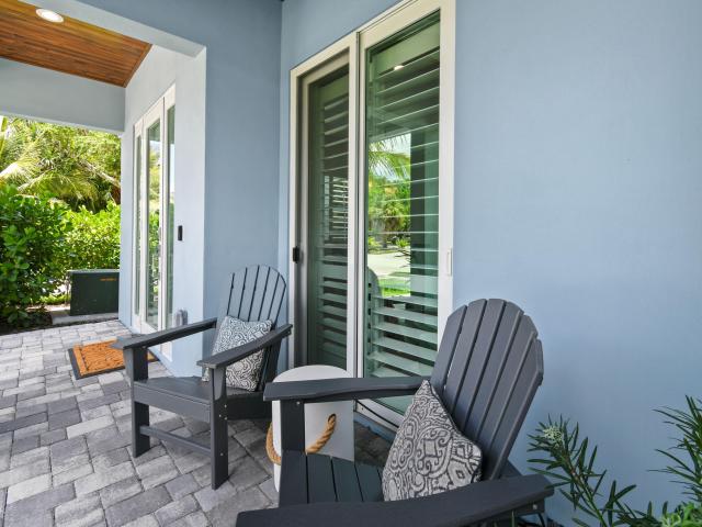 4650 SE Manatee Ter, Stuart, FL 34997 | MLS #R11093 | Compass