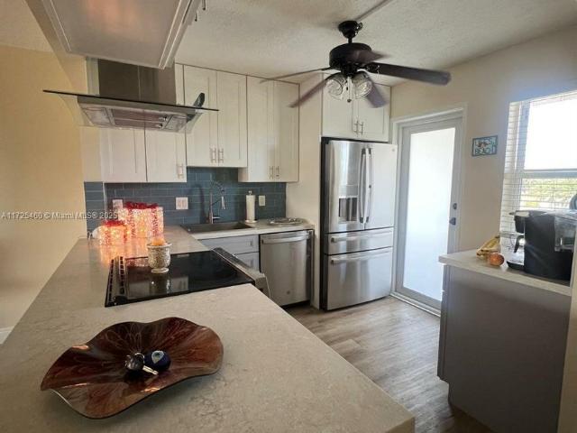 4650 Washington St, Hollywood, FL