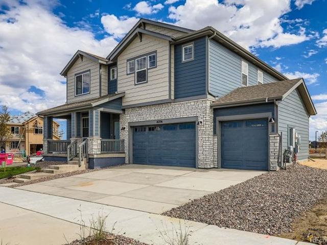 46515 Sunrise Ct, Bennett, CO 80102