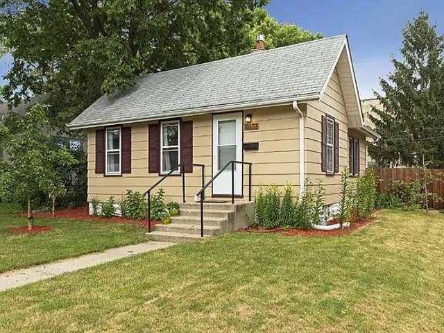 4651 18th Ave S, Minneapolis, MN 55407