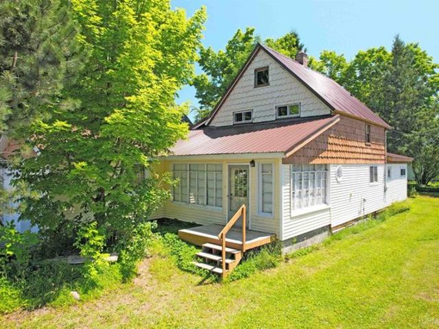 46520 Main St, Dodgeville, MI 49921