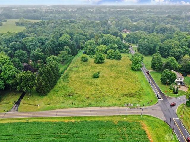 4652 Swigart Rd, Bellbrook, OH 45440