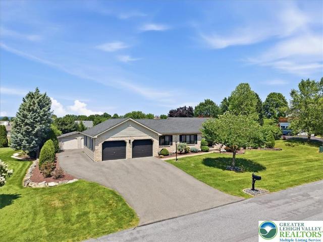 4652 Willow Lane