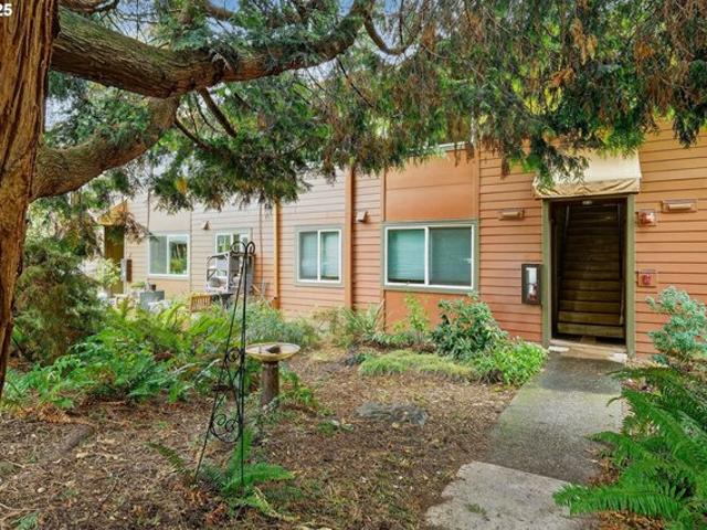4653 NE Killingsworth St Unit 27, Portland, OR 97218