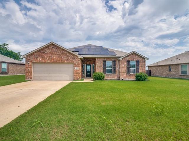 465 Collin St, Nevada, TX 75173