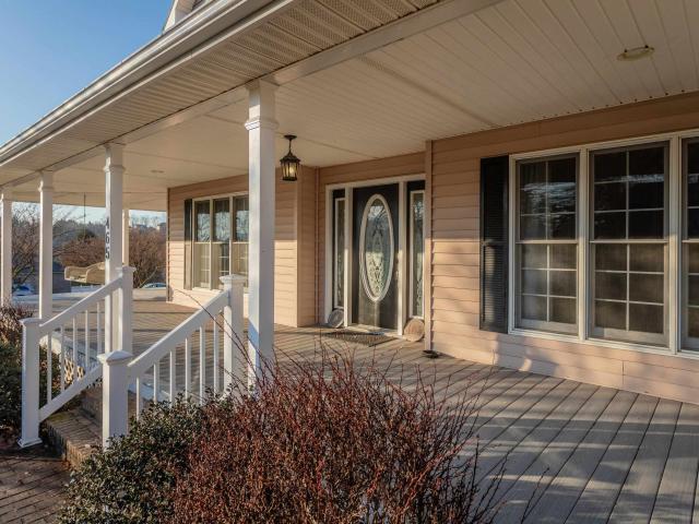 465 Confederacy Dr, Penn Laird, VA 22846 | MLS #674014 | Compass