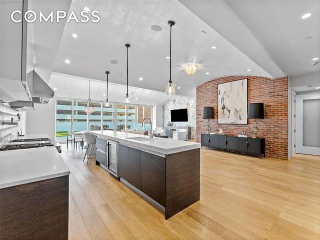 465 Central Ave 301, St. Petersburg, FL
