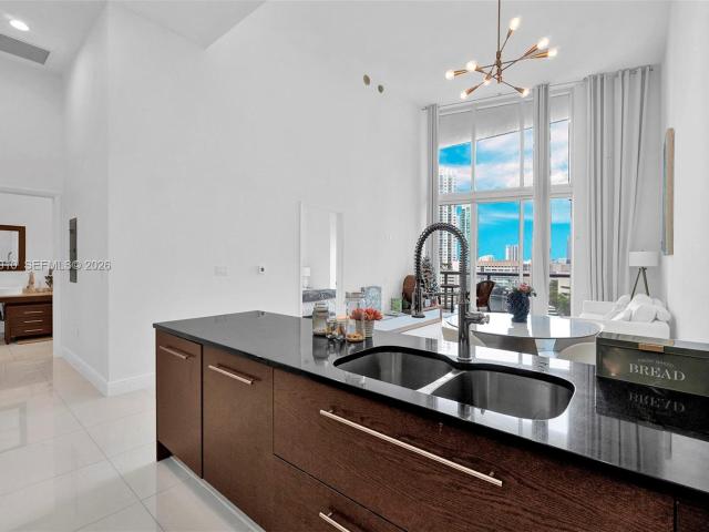 465 Brickell Ave, Unit 1406, Miami, FL 33131 | MLS #A11998