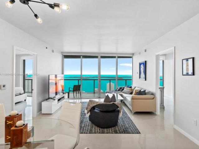 465 Brickell Ave #4605, Miami, FL 33131