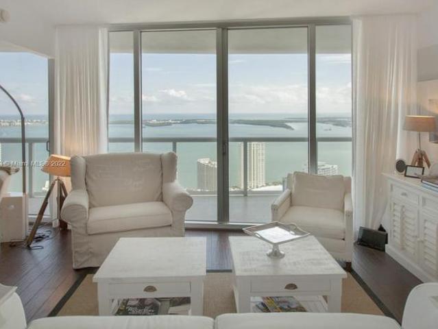 465 Brickell Ave #4703 Miami, FL 33131
