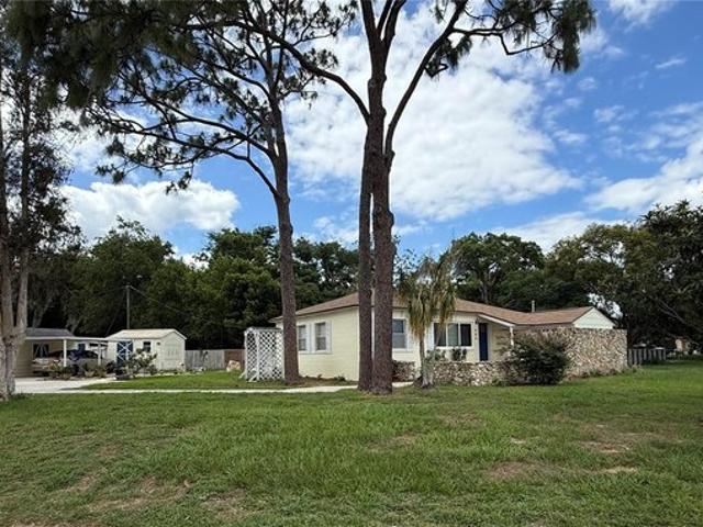 465 Briarcliff Ave, Eustis, FL 32726