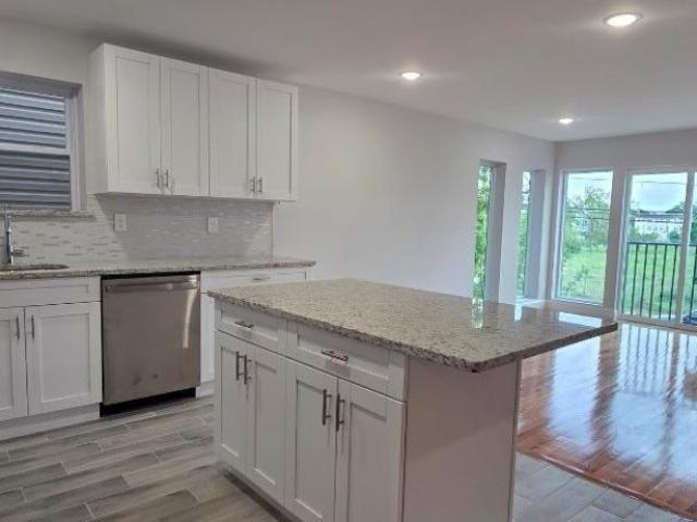 465 Hawthorne Ave # 1