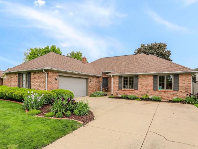 465 Lacy Drive