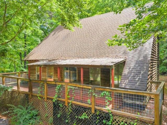 465 Lakeside Trl, Martin, GA 30557
