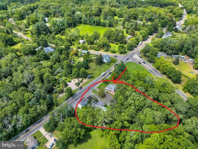 465 Lakewood Farmingdale
