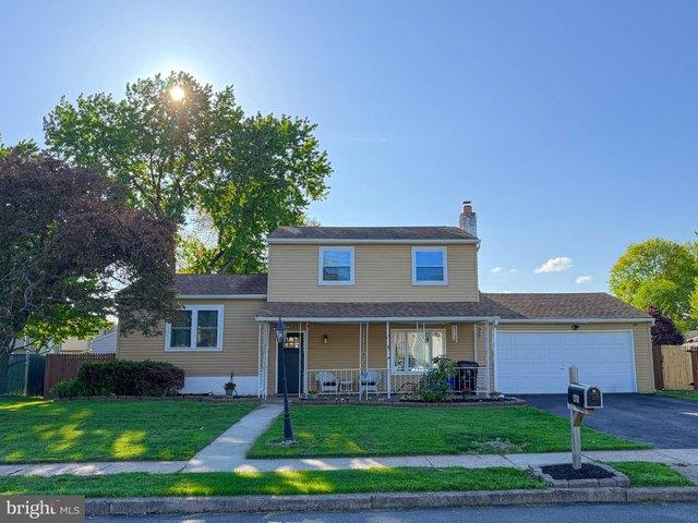 465 Moonflower Ave, Reading, PA 19606