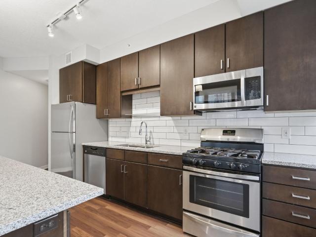 465 Nicollet Mall # 1108