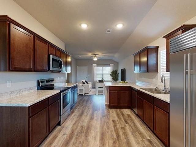 465 S Pitman St, Prairie Grove, AR 72753