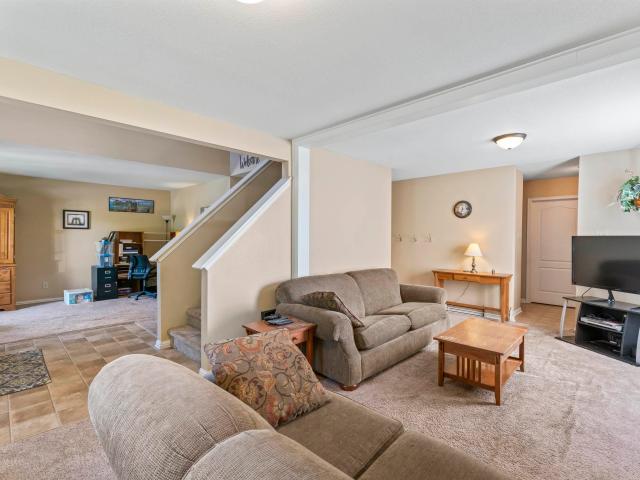 465 Smokey Hill Road