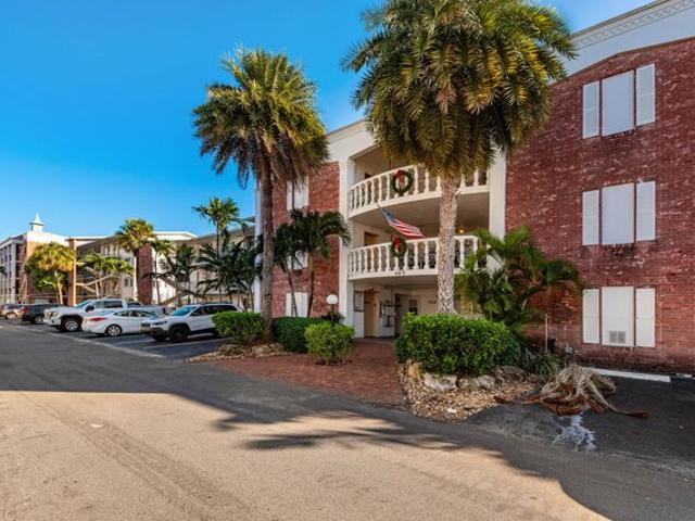 465 Paradise Isle Blvd Apt 110, Hallandale Beach, FL 33009