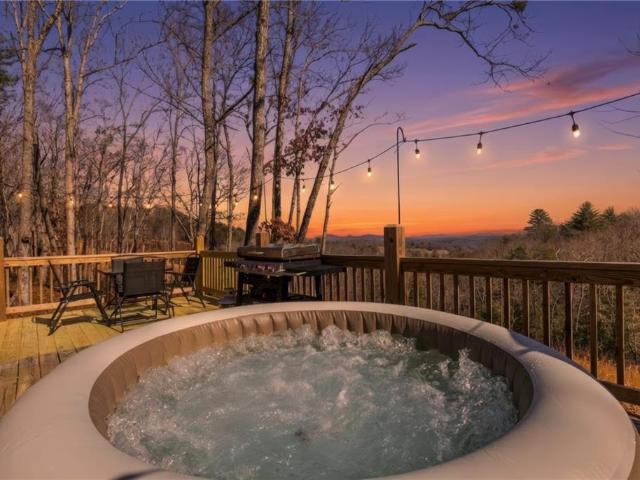 465 White Oak Cir, Blue Ridge, GA 30513 | MLS #7715 | Compass