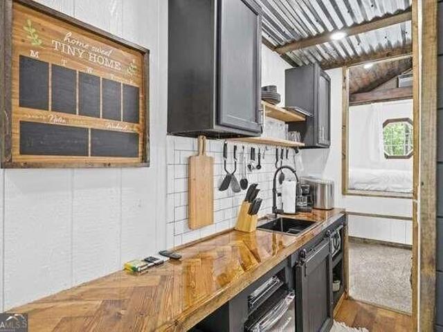 465 White Oak Circle