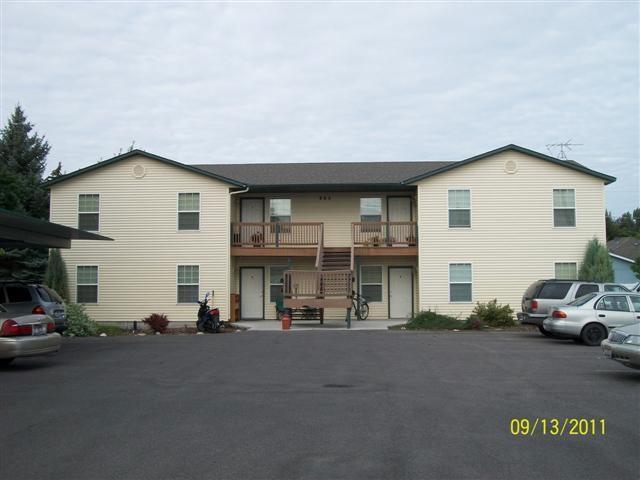 465 Taft Ave 3 beds, 2 full baths