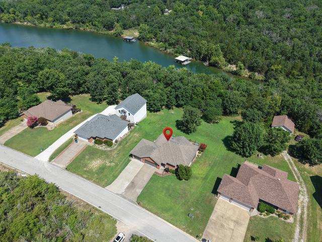 465 Uniqueville Lane