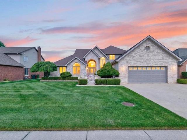 46640 Glen Pointe Dr, Shelby Township, MI 48315