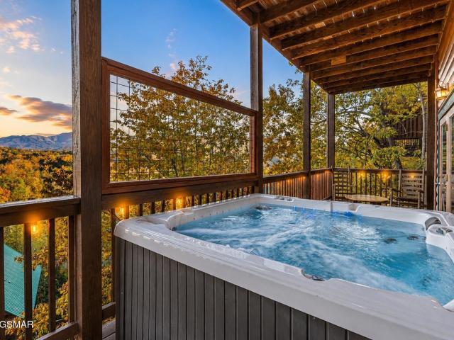 4664 Nottingham Heights Way