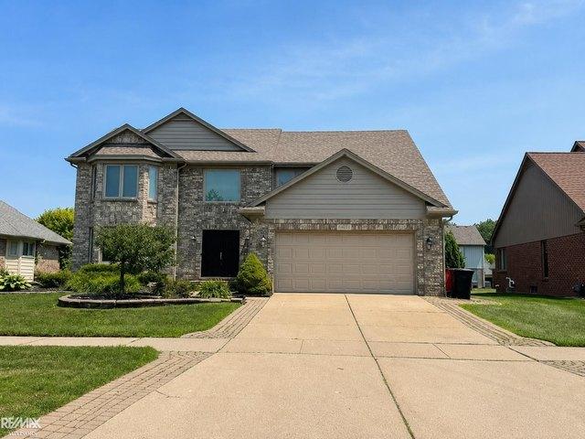 46654 W Ridge Dr, Macomb Township, MI 48044