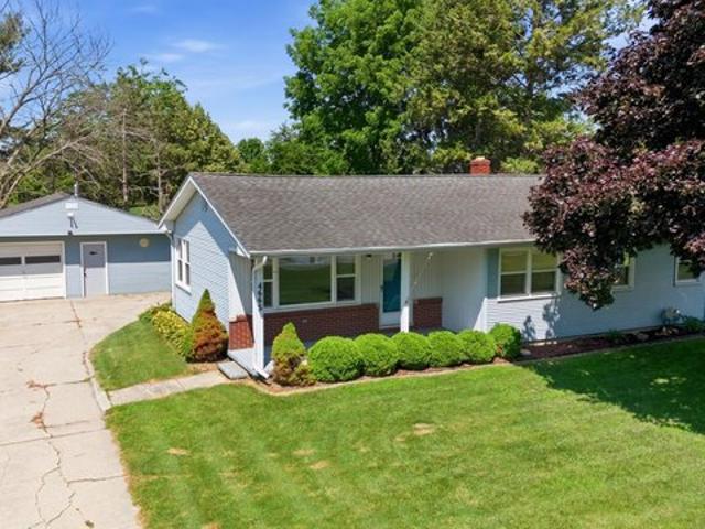 4665 N River Rd, Freeland, MI 48623