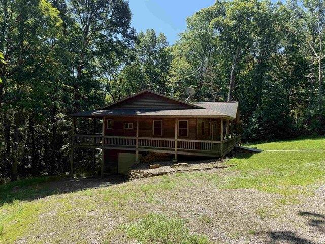 4666 N Pine Dr, Solsberry, IN 47459