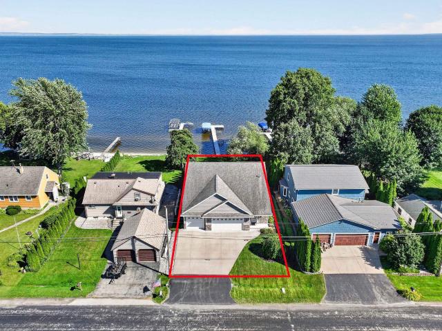 4666 island view drive
