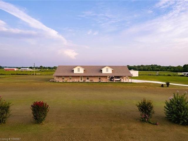 466758 Highway 101, Sallisaw, OK 74955