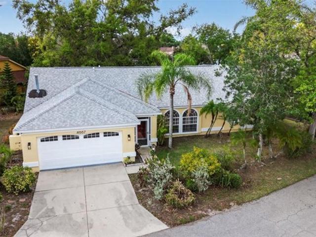 4667 Hamlets Grove Dr, Sarasota, FL 34235