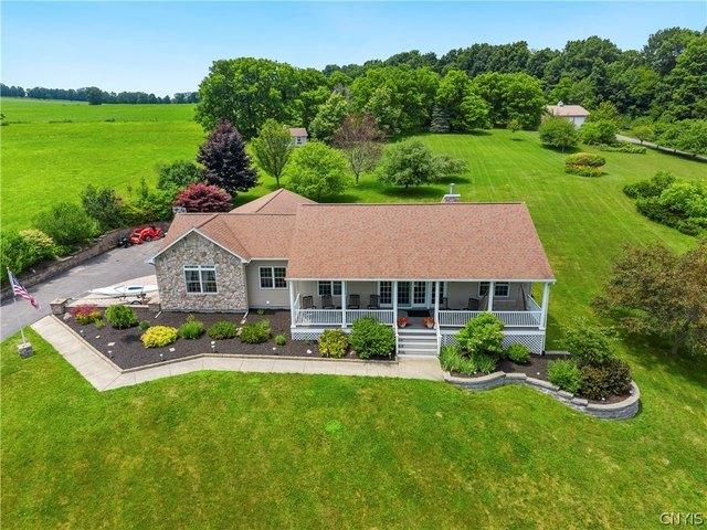 4667 W Lake Rd, Auburn, NY 13021