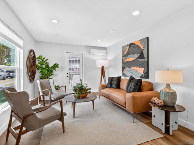 4668 E Mountain View Drive