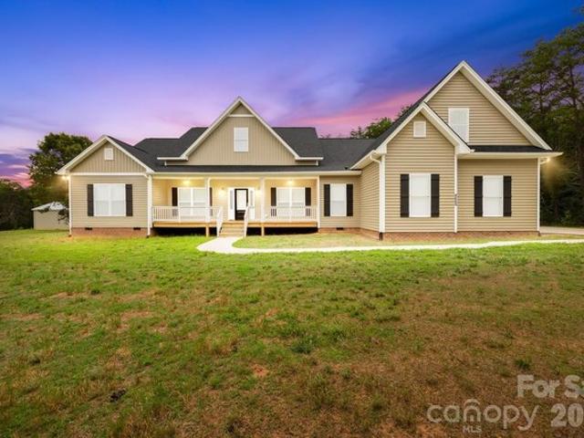 4669 Grooms Rd, Reidsville, NC 27320