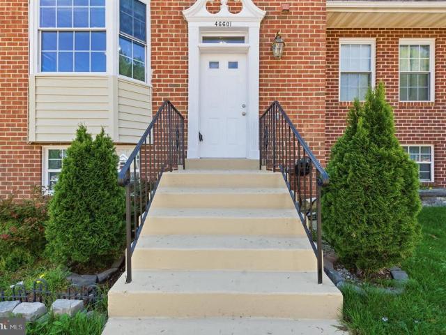 46601 Carriage Court