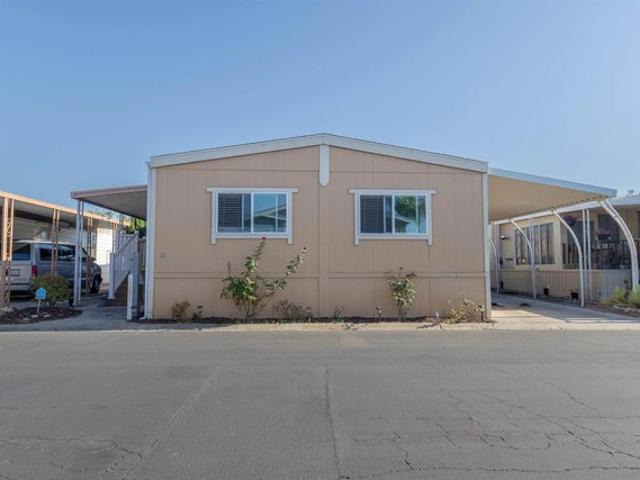 4660 N River Rd Spc 80, Oceanside, CA 92057
