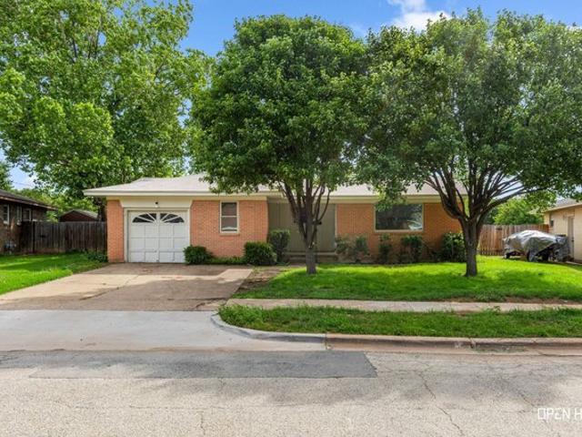 4661 Woodlawn Dr, Wichita Falls, TX 76308