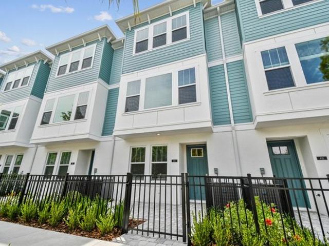 466 31st Way N, Saint Petersburg, FL 33713