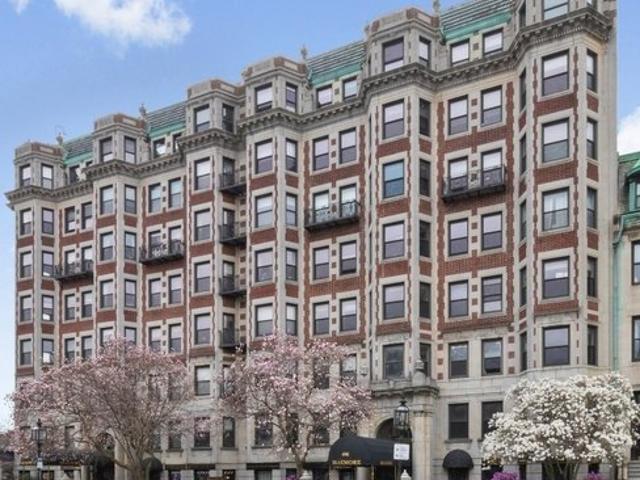 466 Commonwealth Ave Apt 205, Boston, MA 02215