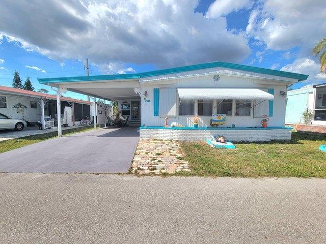 466 Avanti Way Blvd, North Fort Myers, FL 33917