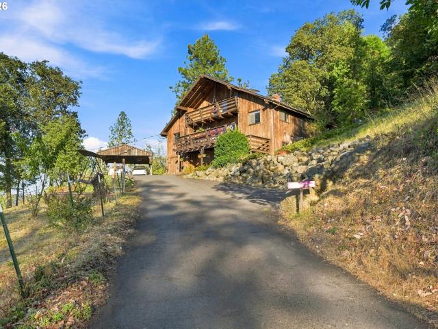 466 laurel dr
