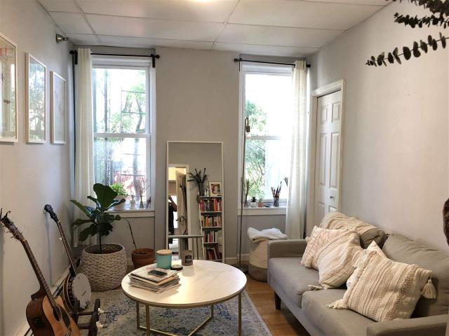 466 Monmouth St # 2R