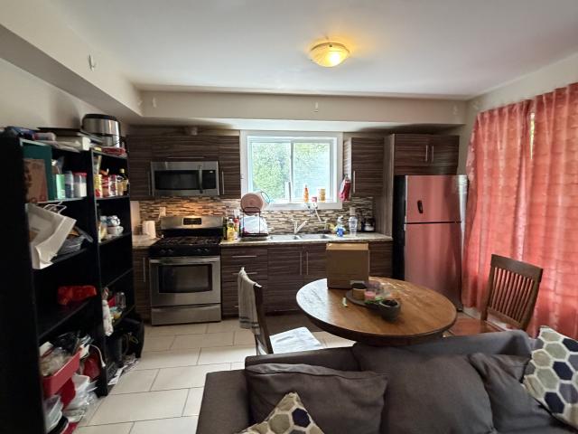 466 Nelson Street 3, 4 beds, 2 full baths